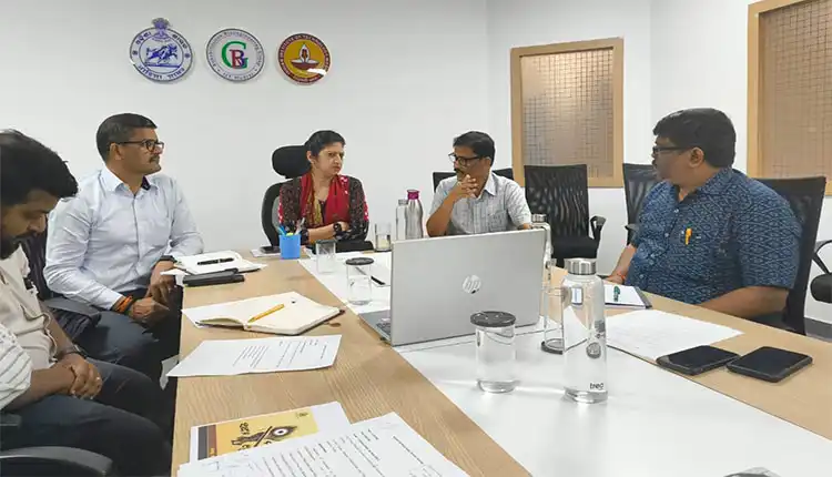 "ସଡକ ସୁରକ୍ଷା ଦିଗରେ ଓଡ଼ିଶାର ଅଭିନବ ଯାତ୍ରା" - Samaja Live